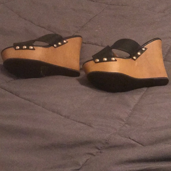 Shoes | Barely Worn Wedge | Poshmark